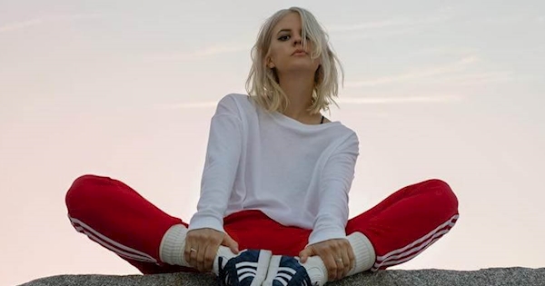 Behind the Lyrics: \"Tôt ou tard\" by Eli Rose | Umusic