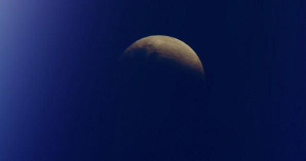 Max Maxwell - Shallow Moon