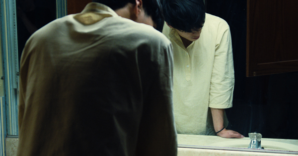 Johnny Huynh - LOCK ME OUT