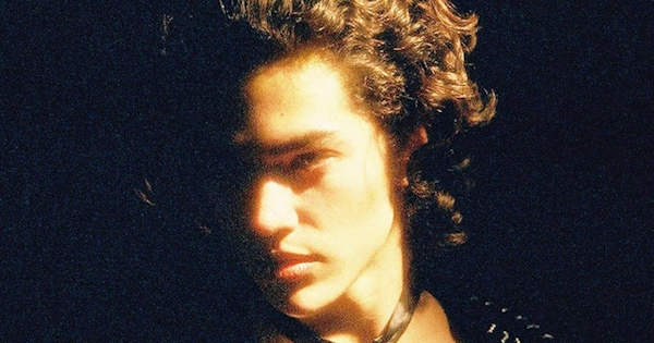 Conan Gray – Overdrive