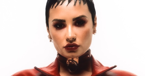 Demi Lovato "Confident" album pre-order - iTunes, Google Play & Amazon ...