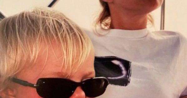 Reneé Rapp - Don't Tell My Mom