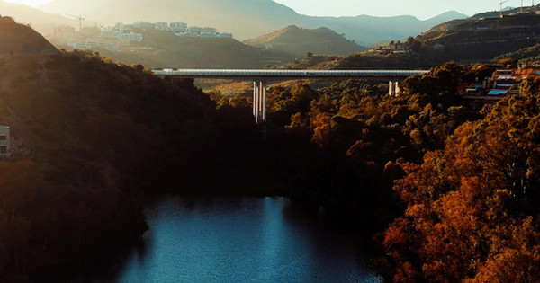 Busy Billage, RG - Hillside Roads