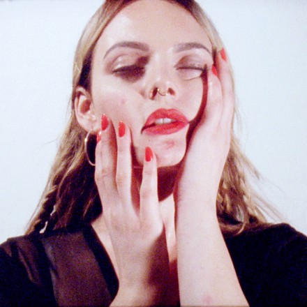 IVI - Roses in My Mouth