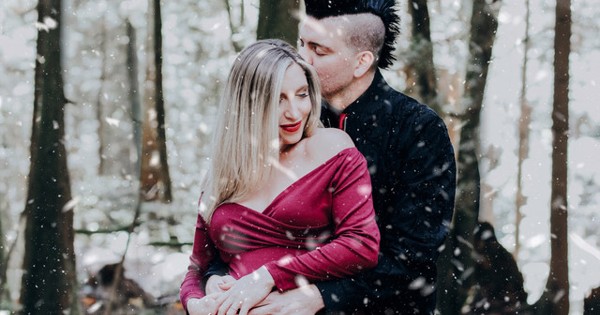 Emily & Mike - Forever Christmas