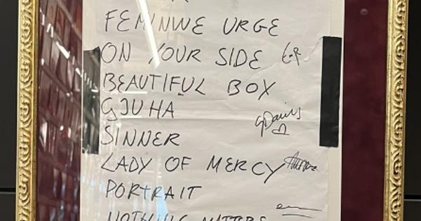 Win a Framed Signed Setlist - The Last Dinner Party