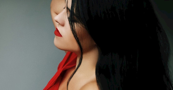 Maria Moss - Superwoman