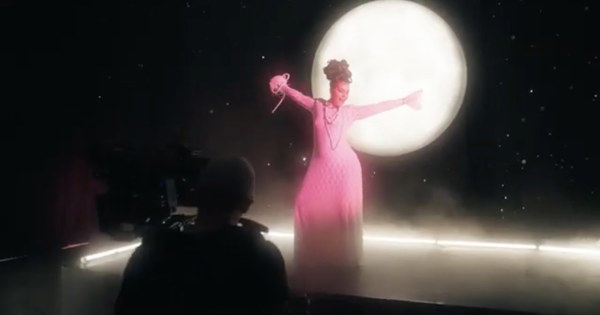 Pearls - Behind the Scenes