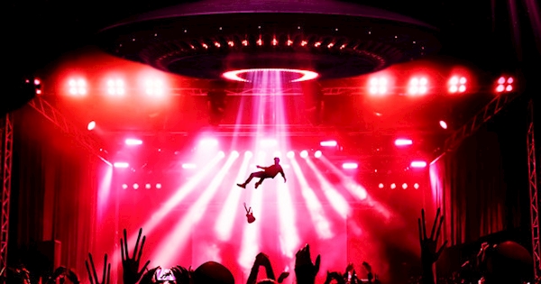 Machine Gun Kelly - concert for aliens