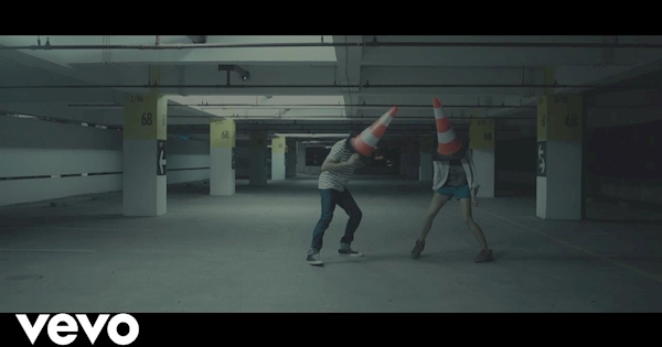 Rendy Pandugo - Silver Rain (Official Music Video)