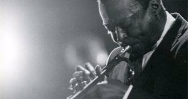 Milestones: The Music And Times Of Miles Davis Book