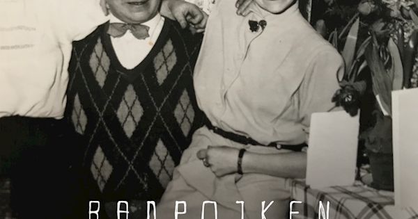 Badpojken - Bad Boy Ken (feat. Siri)