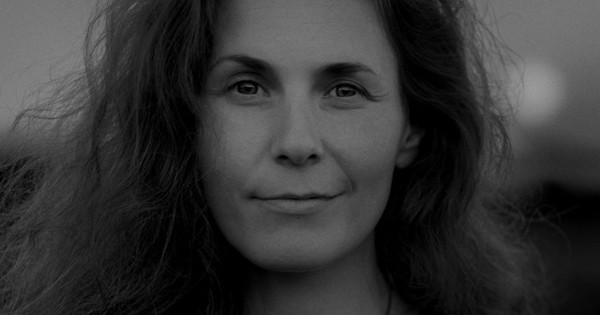 Nadine Maria Schmidt & Frühmorgens am Meer - Glück