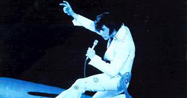 Elvis Presley - Walk a Mile in My Shoes: The Essential '70s Masters