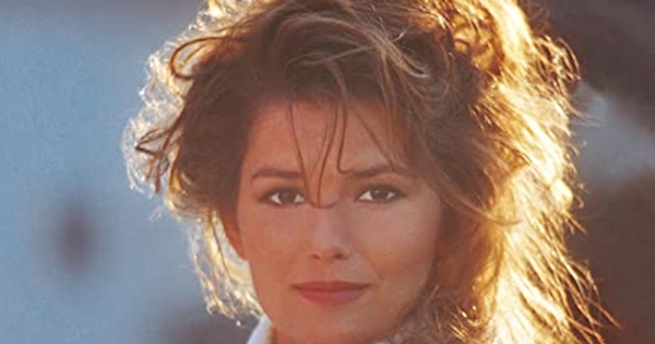 The Woman In Me (Super Deluxe Diamond Edition)