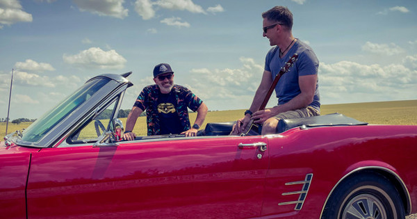 Johnny Brady, Nigel Connell - Waiting on the Other Side