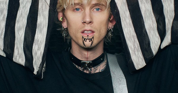 Machine Gun Kelly - mainstream sellout Deluxe Edition