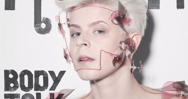 Robyn - Dancing On My Own