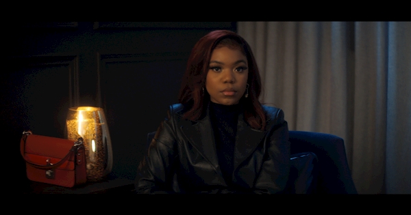 Elaine - Risky (Official Video)