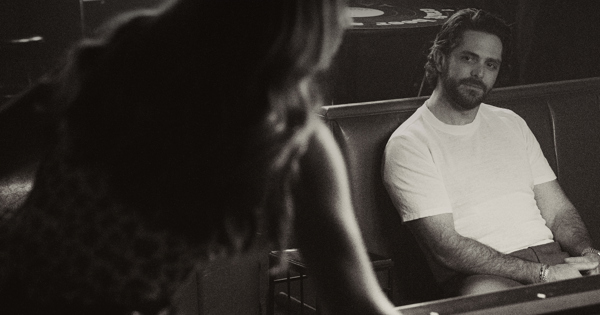 Thomas Rhett • "Gone Country"